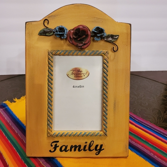 treasured times | Accents | Treasure Times Family Frame Wmetal Flowers ...